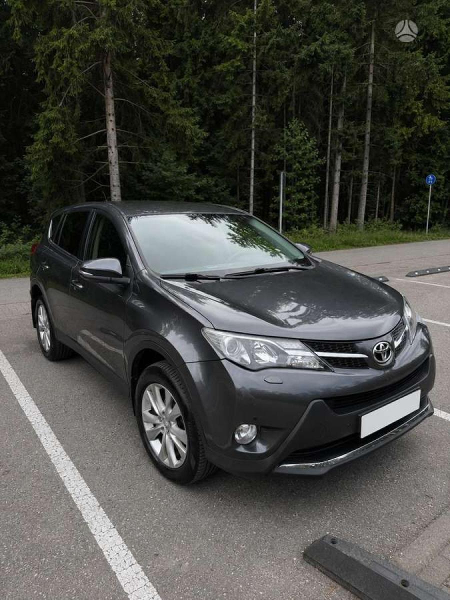 Pelēks Toyota RAV4 2013 Rokiškis, ar dzinēja tilpumu 2.20 L un nobraukumu 143 tūkst. km par 11850 €, foto 4 vietnē AUTOMOTO.COM.LV
