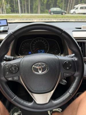 Pelēks Toyota RAV4 2013 Rokiškis, ar dzinēja tilpumu 2.20 L un nobraukumu 143 tūkst. km par 11850 €, foto 14 vietnē AUTOMOTO.COM.LV