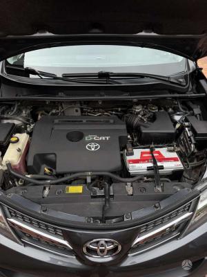 Pelēks Toyota RAV4 2013 Rokiškis, ar dzinēja tilpumu 2.20 L un nobraukumu 143 tūkst. km par 11850 €, foto 19 vietnē AUTOMOTO.COM.LV
