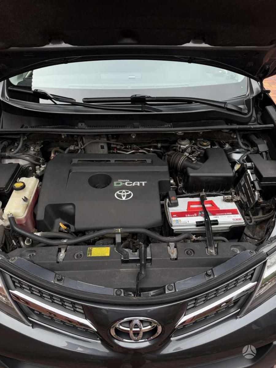 Pelēks Toyota RAV4 2013 Rokiškis, ar dzinēja tilpumu 2.20 L un nobraukumu 143 tūkst. km par 11850 €, foto 19 vietnē AUTOMOTO.COM.LV