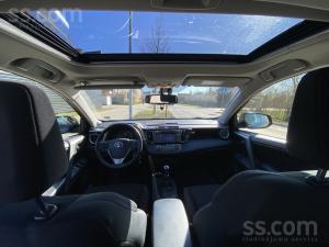 Pelēks Toyota RAV4 2013 Rīga, ar dzinēja tilpumu 2.20 L un nobraukumu 255 tūkst. km par 9300 €, foto 6 vietnē AUTOMOTO.COM.LV