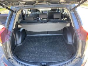 Pelēks Toyota RAV4 2013 Rīga, ar dzinēja tilpumu 2.20 L un nobraukumu 255 tūkst. km par 9300 €, foto 9 vietnē AUTOMOTO.COM.LV