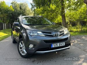 Pelēks Toyota RAV4 2013 Tallina, ar dzinēja tilpumu 2.20 L un nobraukumu 277 tūkst. km par 10900 €, foto  vietnē AUTOMOTO.COM.LV