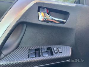 Pelēks Toyota RAV4 2013 Tallina, ar dzinēja tilpumu 2.20 L un nobraukumu 277 tūkst. km par 10900 €, foto 12 vietnē AUTOMOTO.COM.LV