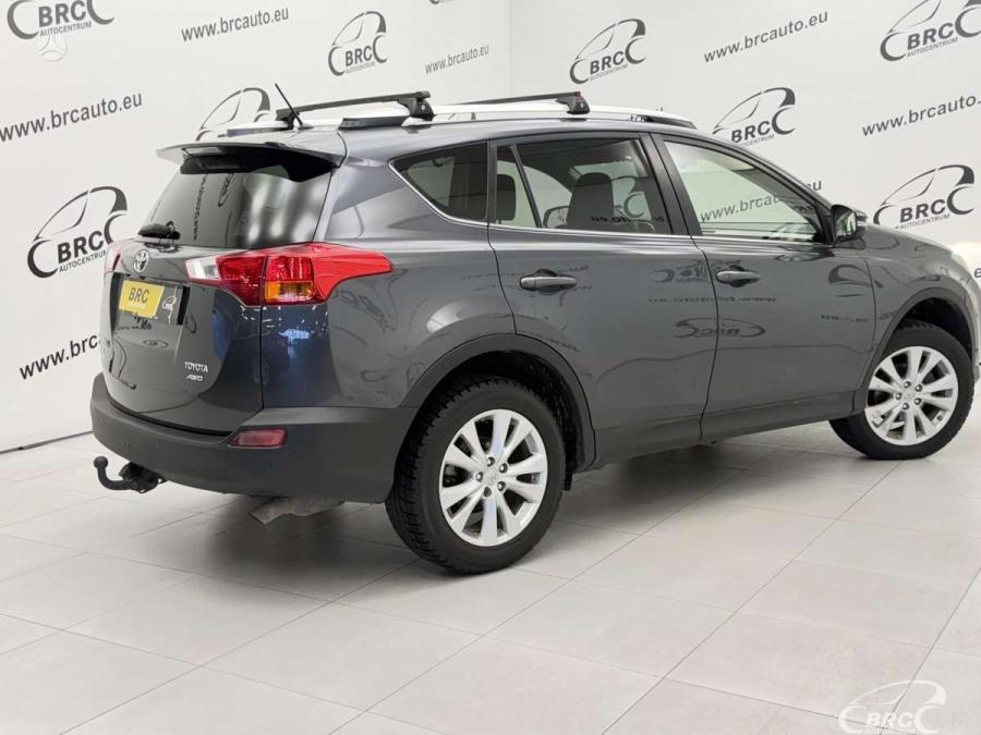 Pelēks Toyota RAV4 2013 Viļņa, ar dzinēja tilpumu 2.23 L un nobraukumu 255 tūkst. km par 12100 €, foto 4 vietnē AUTOMOTO.COM.LV