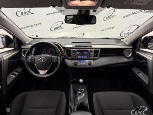 Pelēks Toyota RAV4 2013 Viļņa, ar dzinēja tilpumu 2.23 L un nobraukumu 255 tūkst. km par 12100 €, foto 5 vietnē AUTOMOTO.COM.LV