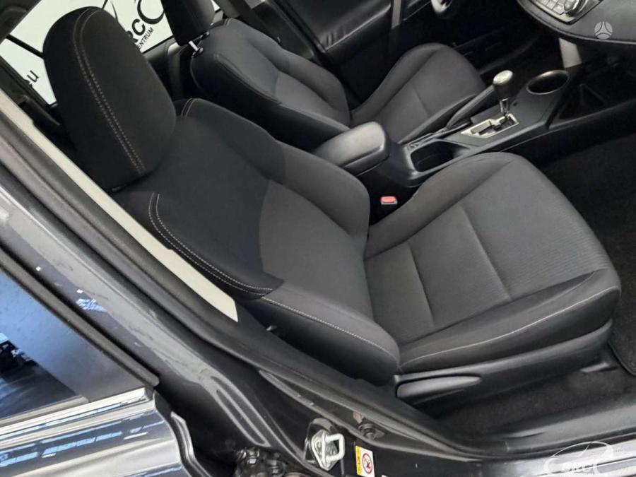 Pelēks Toyota RAV4 2013 Viļņa, ar dzinēja tilpumu 2.23 L un nobraukumu 255 tūkst. km par 12100 €, foto 7 vietnē AUTOMOTO.COM.LV