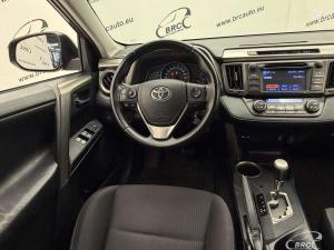 Pelēks Toyota RAV4 2013 Viļņa, ar dzinēja tilpumu 2.23 L un nobraukumu 255 tūkst. km par 12100 €, foto 15 vietnē AUTOMOTO.COM.LV