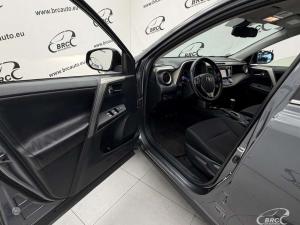 Pelēks Toyota RAV4 2013 Viļņa, ar dzinēja tilpumu 2.23 L un nobraukumu 255 tūkst. km par 12100 €, foto 21 vietnē AUTOMOTO.COM.LV
