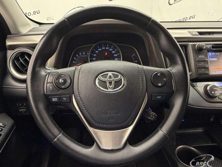 Pelēks Toyota RAV4 2013 Viļņa, ar dzinēja tilpumu 2.23 L un nobraukumu 255 tūkst. km par 12100 €, foto 30 vietnē AUTOMOTO.COM.LV