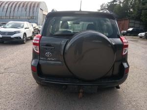 Grey Toyota RAV4 2013 in Utena, with an engine capacity of 2.23 L and mileage of 183 thousand km for 6650 €, photo 13 on AUTOMOTO.COM.LV