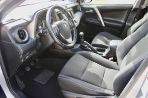 Pelēks Toyota RAV4 2013 Klaipėda, ar dzinēja tilpumu 2.00 L un nobraukumu 255 tūkst. km par 9800 €, foto 8 vietnē AUTOMOTO.COM.LV