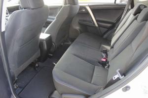 Pelēks Toyota RAV4 2013 Klaipėda, ar dzinēja tilpumu 2.00 L un nobraukumu 255 tūkst. km par 9800 €, foto 9 vietnē AUTOMOTO.COM.LV