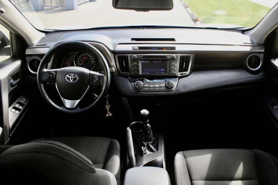 Pelēks Toyota RAV4 2013 Klaipėda, ar dzinēja tilpumu 2.00 L un nobraukumu 255 tūkst. km par 9800 €, foto 11 vietnē AUTOMOTO.COM.LV