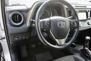 Pelēks Toyota RAV4 2013 Klaipėda, ar dzinēja tilpumu 2.00 L un nobraukumu 255 tūkst. km par 9800 €, foto 13 vietnē AUTOMOTO.COM.LV