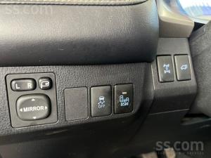 Grey Toyota RAV4 2013 in Riga, with an engine capacity of 2.20 L and mileage of 214 thousand km for 9990 €, photo 18 on AUTOMOTO.COM.LV