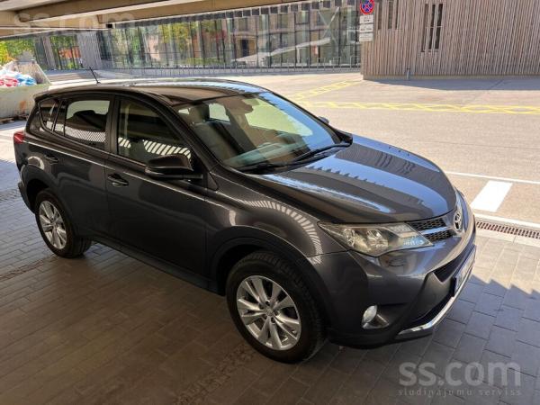 Toyota RAV4 2013 Rīga vietnē Pelēks Toyota RAV4 2013 Rīga, ar dzinēja tilpumu 2.20 L un nobraukumu 214 tūkst. km par 9990 €, foto 11 vietnē AUTOMOTO.COM.LV
