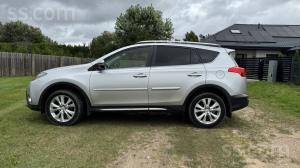 Pelēks Toyota RAV4 2013 Rīga, ar dzinēja tilpumu 2.20 L un nobraukumu 223 tūkst. km par 10500 €, foto  vietnē AUTOMOTO.COM.LV