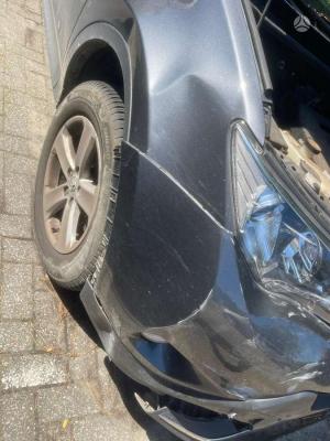 Grey Toyota RAV4 2013 in Siauliai, with an engine capacity of 2.00 L and mileage of 199 thousand km for 7950 €, photo 4 on AUTOMOTO.COM.LV