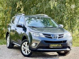 Grey Toyota RAV4 2013 in Siauliai, with an engine capacity of 2.23 L and mileage of 229 thousand km for 13650 €, photo 3 on AUTOMOTO.COM.LV