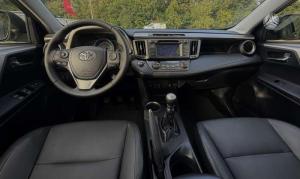 Grey Toyota RAV4 2013 in Siauliai, with an engine capacity of 2.23 L and mileage of 229 thousand km for 13650 €, photo 31 on AUTOMOTO.COM.LV