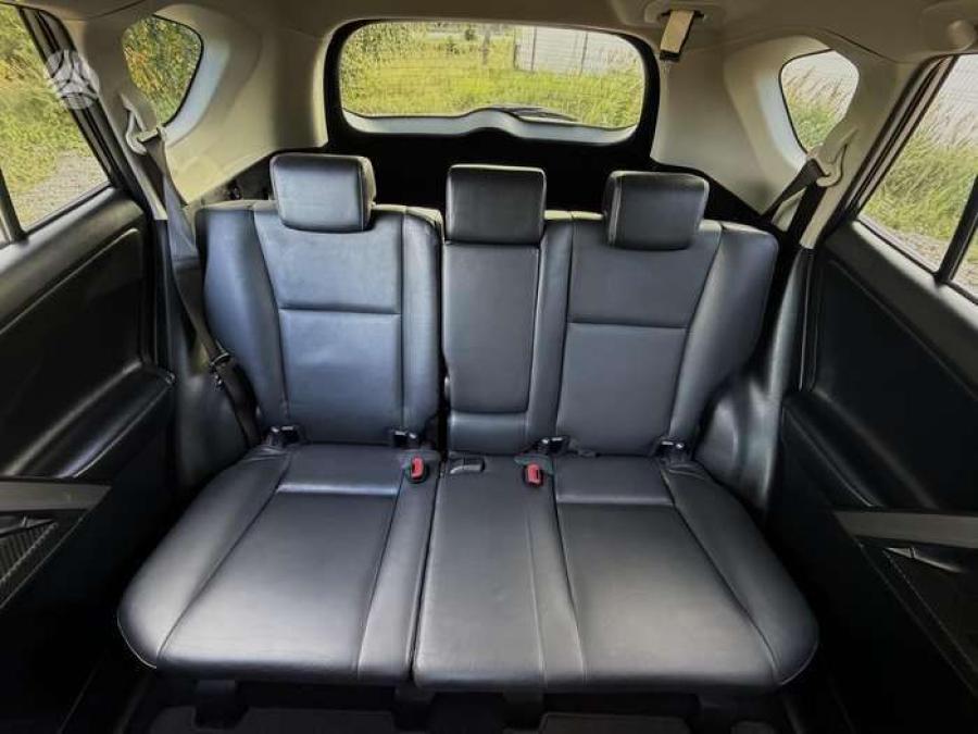 Grey Toyota RAV4 2013 in Siauliai, with an engine capacity of 2.23 L and mileage of 229 thousand km for 13650 €, photo 37 on AUTOMOTO.COM.LV