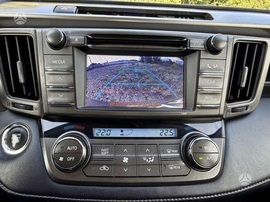 Grey Toyota RAV4 2013 in Siauliai, with an engine capacity of 2.23 L and mileage of 229 thousand km for 13650 €, photo 40 on AUTOMOTO.COM.LV