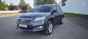 Pelēks Toyota RAV4 2013 Utena, ar dzinēja tilpumu 2.23 L un nobraukumu 182 tūkst. km par 6990 €, foto  vietnē AUTOMOTO.COM.LV