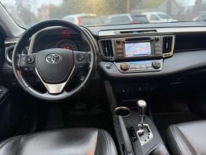 Grey Toyota RAV4 2014 in Riga, with an engine capacity of 2.23 L and mileage of 212 thousand km for 11995 €, photo 19 on AUTOMOTO.COM.LV
