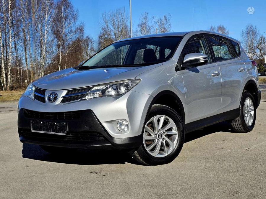 Pelēks Toyota RAV4 2014 Tauragė, ar dzinēja tilpumu 2.00 L un nobraukumu 262 tūkst. km par 8800 €, foto 1 vietnē AUTOMOTO.COM.LV