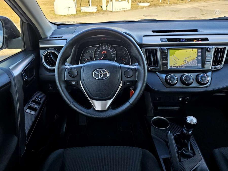 Pelēks Toyota RAV4 2014 Tauragė, ar dzinēja tilpumu 2.00 L un nobraukumu 262 tūkst. km par 8800 €, foto 10 vietnē AUTOMOTO.COM.LV