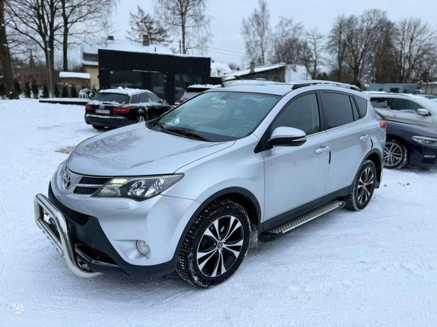 Pelēks Toyota RAV4 2014 Rīga, ar dzinēja tilpumu 2.23 L un nobraukumu 212 tūkst. km par 12995 €, foto 10 vietnē AUTOMOTO.COM.LV