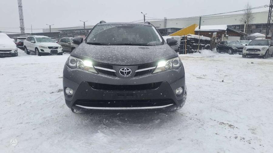 Pelēks Toyota RAV4 2014 Kauņa, ar dzinēja tilpumu 2.00 L un nobraukumu 215 tūkst. km par 10450 €, foto 3 vietnē AUTOMOTO.COM.LV
