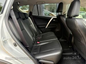 Grey Toyota RAV4 2014 in Riga, with an engine capacity of 2.20 L and mileage of 212 thousand km for 11150 €, photo 19 on AUTOMOTO.COM.LV
