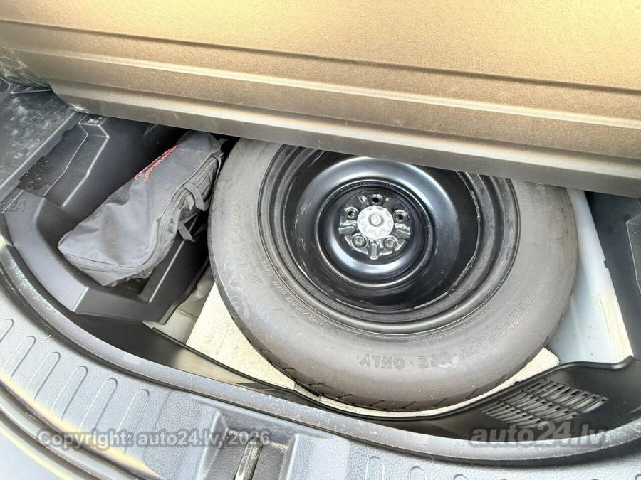 Grey Toyota RAV4 2014 in Riga, with an engine capacity of 2.20 L and mileage of 212 thousand km for 11150 €, photo 25 on AUTOMOTO.COM.LV