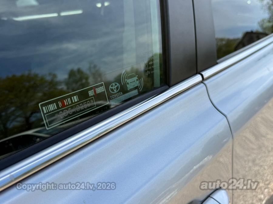 Grey Toyota RAV4 2014 in Riga, with an engine capacity of 2.20 L and mileage of 212 thousand km for 11150 €, photo 28 on AUTOMOTO.COM.LV