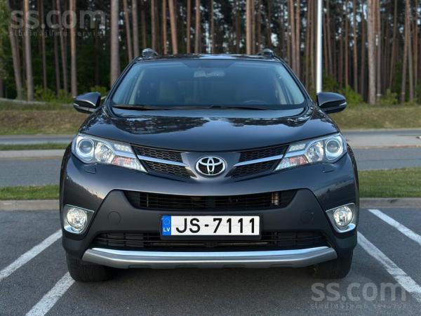Pelēks Toyota RAV4 2014 Rīga, ar dzinēja tilpumu 2.00 L un nobraukumu 169 tūkst. km par 13900 €, foto 2 vietnē AUTOMOTO.COM.LV