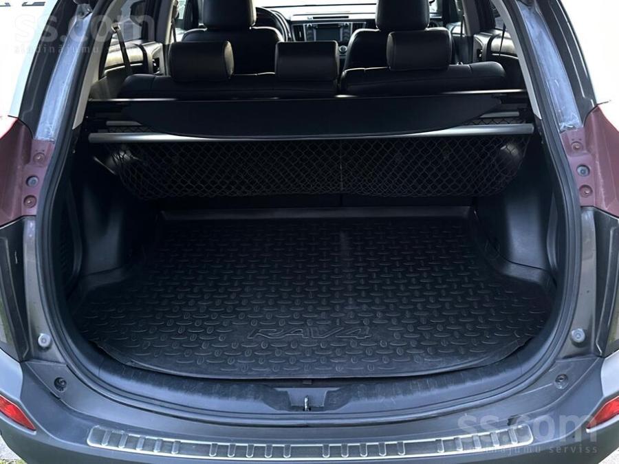 Pelēks Toyota RAV4 2014 Rīga, ar dzinēja tilpumu 2.00 L un nobraukumu 169 tūkst. km par 13900 €, foto 22 vietnē AUTOMOTO.COM.LV