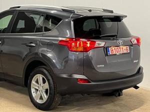 Grey Toyota RAV4 2014 in Jurmala, with an engine capacity of 2.00 L and mileage of 249 thousand km for 11950 €, photo 7 on AUTOMOTO.COM.LV