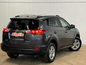 Grey Toyota RAV4 2014 in Jurmala, with an engine capacity of 2.00 L and mileage of 249 thousand km for 11950 €, photo 12 on AUTOMOTO.COM.LV