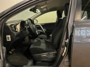 Grey Toyota RAV4 2014 in Jurmala, with an engine capacity of 2.00 L and mileage of 249 thousand km for 11950 €, photo 15 on AUTOMOTO.COM.LV