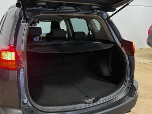Grey Toyota RAV4 2014 in Jurmala, with an engine capacity of 2.00 L and mileage of 249 thousand km for 11950 €, photo 26 on AUTOMOTO.COM.LV