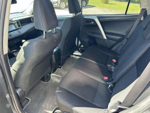 Pelēks Toyota RAV4 2014 Jurbarkas, ar dzinēja tilpumu 2.23 L un nobraukumu 175 tūkst. km par 11500 €, foto 7 vietnē AUTOMOTO.COM.LV