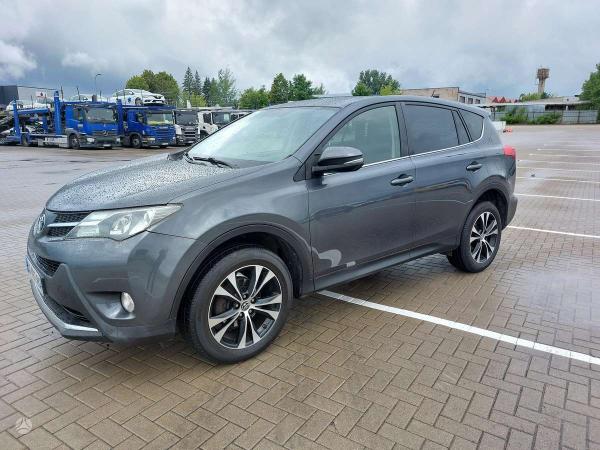 Pelēks Toyota RAV4 2014 Tauragė, ar dzinēja tilpumu 2.00 L un nobraukumu 286 tūkst. km par 8000 €, foto 2 vietnē AUTOMOTO.COM.LV