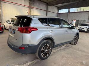 Grey Toyota RAV4 2014 in Siauliai, with an engine capacity of 2.00 L and mileage of 240 thousand km for 7400 €, photo 6 on AUTOMOTO.COM.LV