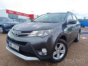 Pelēks Toyota RAV4 2014 Daugavpils, ar dzinēja tilpumu 2.20 L un nobraukumu 0 tūkst. km par 11950 €, foto  vietnē AUTOMOTO.COM.LV