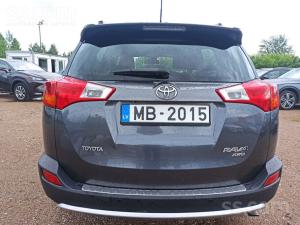 Pelēks Toyota RAV4 2014 Daugavpils, ar dzinēja tilpumu 2.20 L un nobraukumu 0 tūkst. km par 11950 €, foto 7 vietnē AUTOMOTO.COM.LV