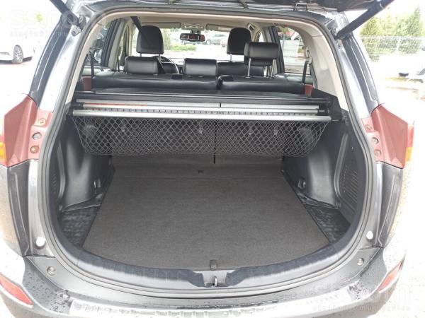 Grey Toyota RAV4 2014 in Daugavpils, with an engine capacity of 2.20 L and mileage of 0 thousand km for 11950 €, photo 10 on AUTOMOTO.COM.LV