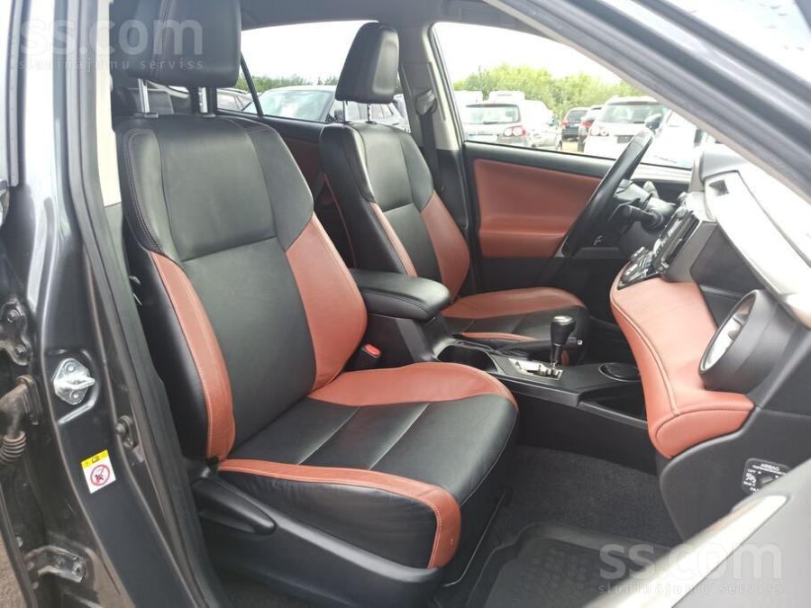 Pelēks Toyota RAV4 2014 Daugavpils, ar dzinēja tilpumu 2.20 L un nobraukumu 0 tūkst. km par 11950 €, foto 18 vietnē AUTOMOTO.COM.LV