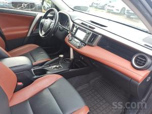 Pelēks Toyota RAV4 2014 Daugavpils, ar dzinēja tilpumu 2.20 L un nobraukumu 0 tūkst. km par 11950 €, foto 19 vietnē AUTOMOTO.COM.LV